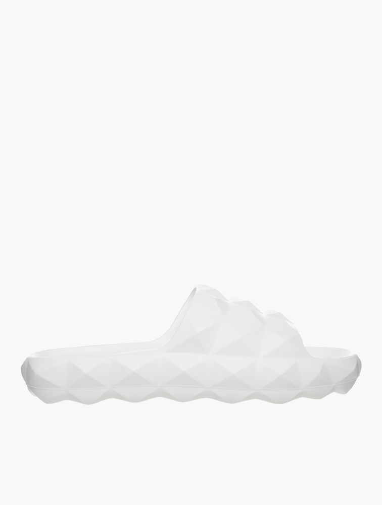 MyRunway | Shop TomTom White Quilted Round Toe Sandals for Women from ...